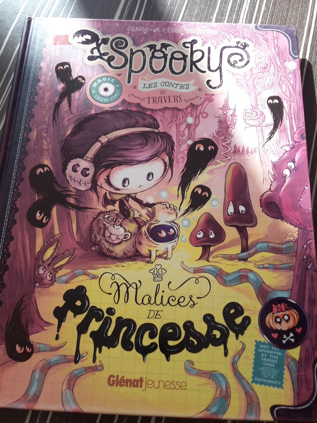 Sous le feuillage: Spooky et les contes de travers ♥ ♥ ♥ - Tome 1 ...