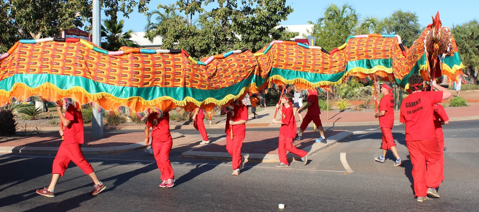 Four feet firmly on the ground: Shinju Matsuri Float Parade 2013