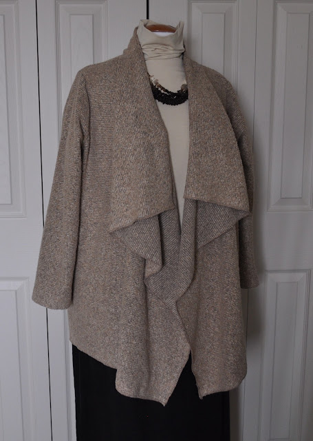 Sew Forth and Conquer: Vogue 8499 Skirt Version 2