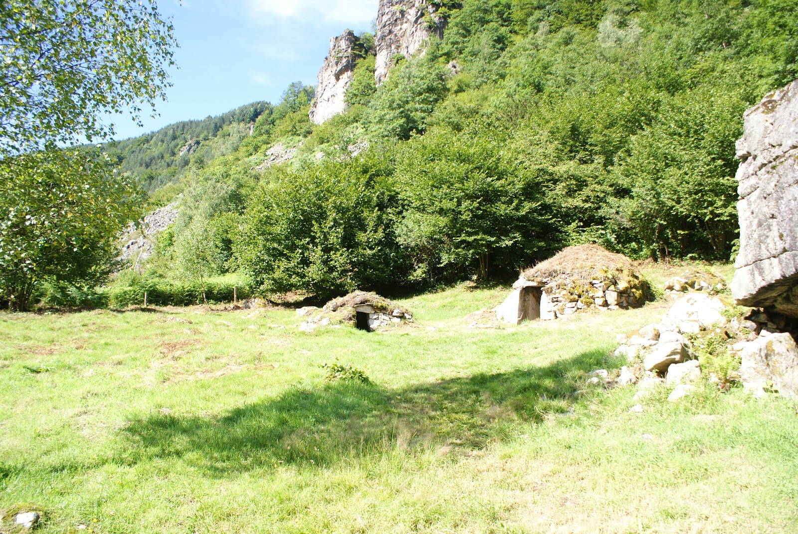 UN PAYSAN DE L ALLIER: Les Pyrénées , loin d'être une frontière,sont et ...
