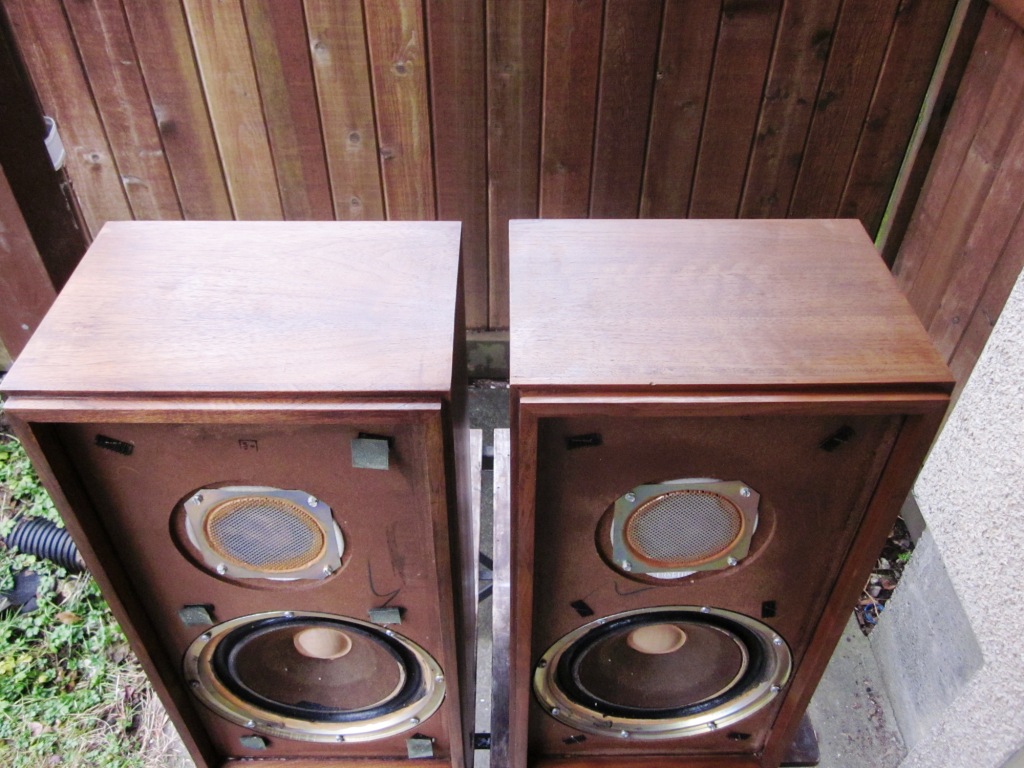 Speakerholic: KLH Model 17 update