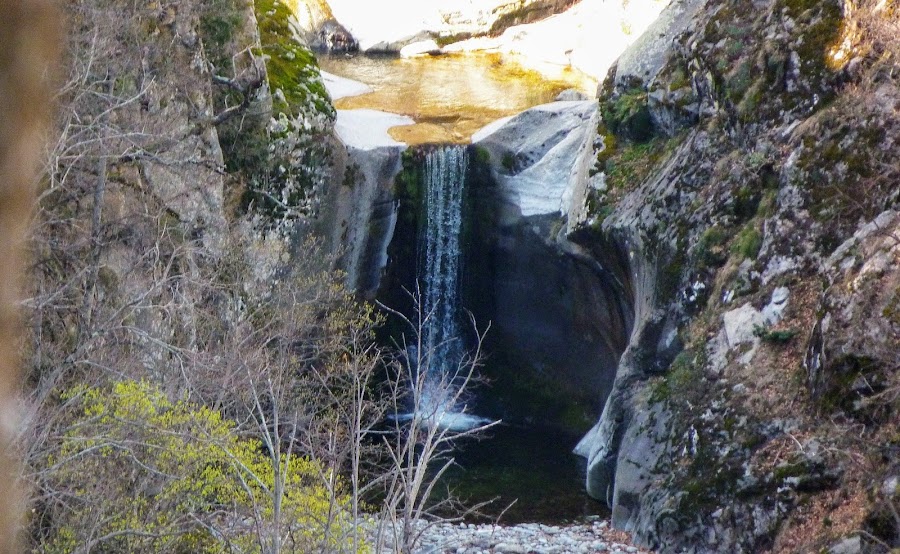 Pyrénées frontière sauvage: Randonnée Canal de Nyer - Mantet - retour ...