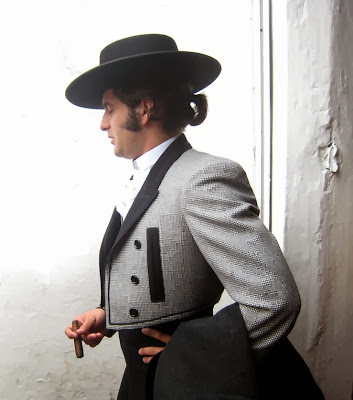 Traditional Spanish Clothing: The Men (Los Hombres)