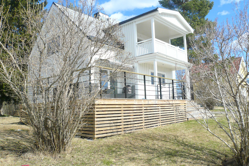 Lilla huset vid älven: Altanräcke