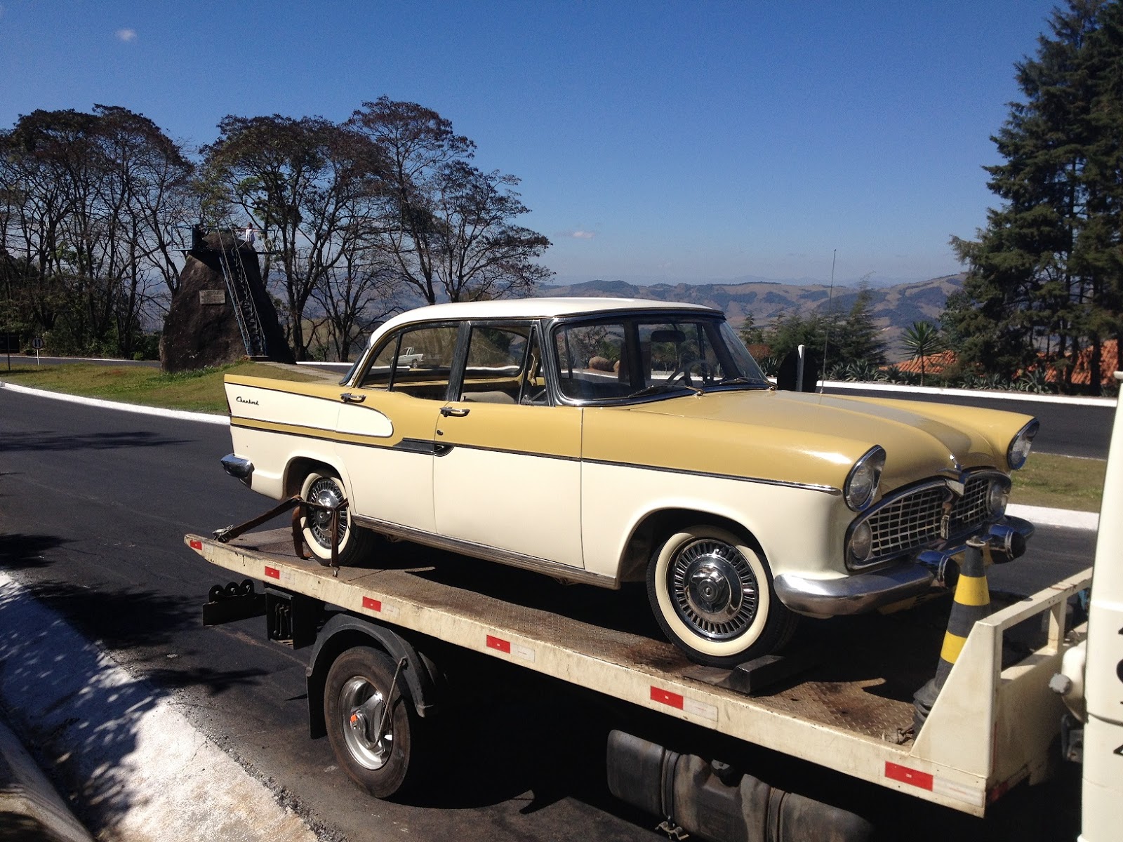Antigos Verde Amarelo: I Encontro Nacional Simca do Brasil - Poços de ...