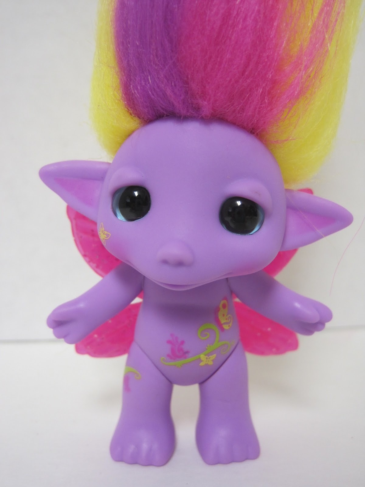 Never Grow Up: A Mom's Guide to Dolls and More: Toy Review: The Zelfs