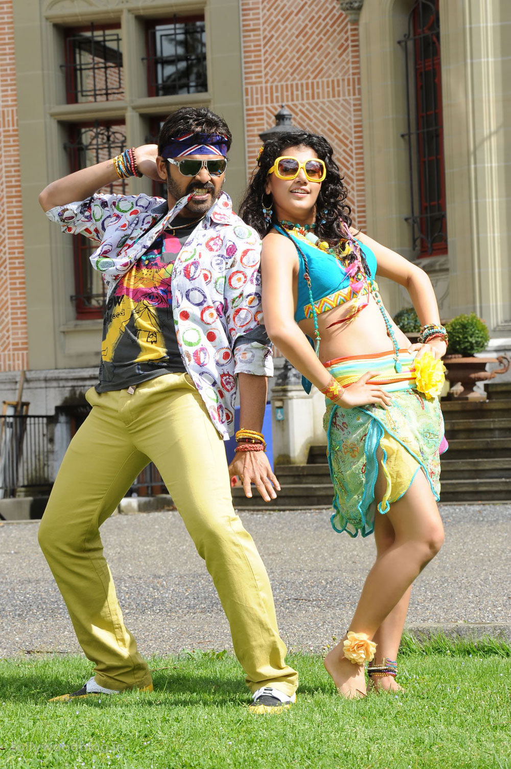 Shadow movie New photos Gallery Venkatesh Taapsee