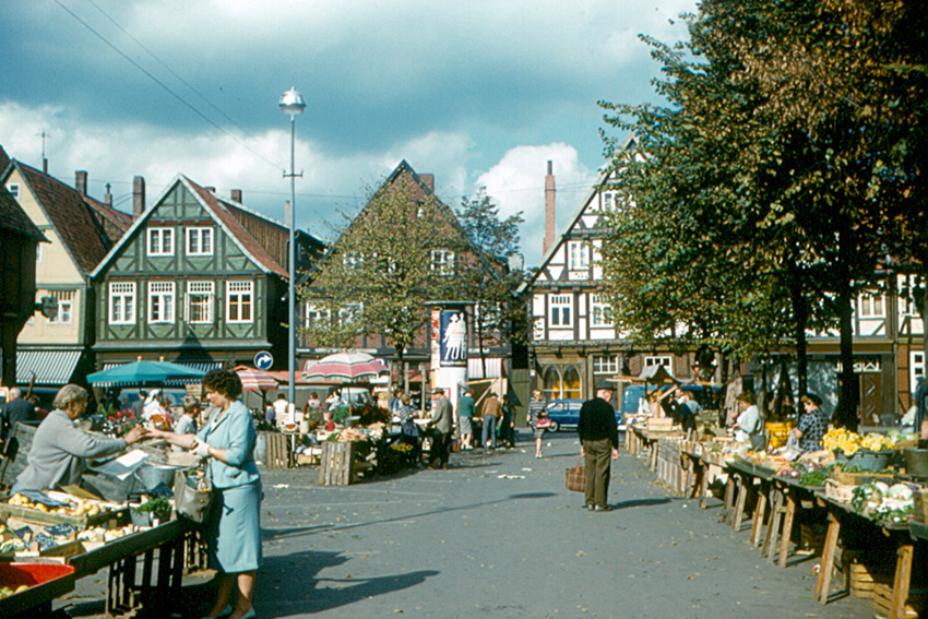 Wonderful Color Photos Capture Everyday Life in Northern Germany in the ...