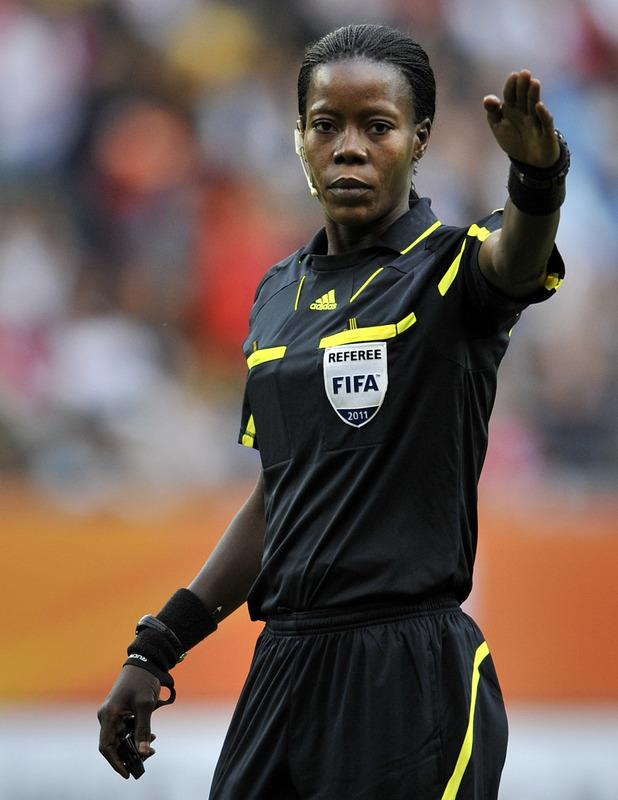 O UNIVERSO DA ARBITRAGEM DE FUTEBOL: O PAPEL DO ÁRBITRO DE FUTEBOL.