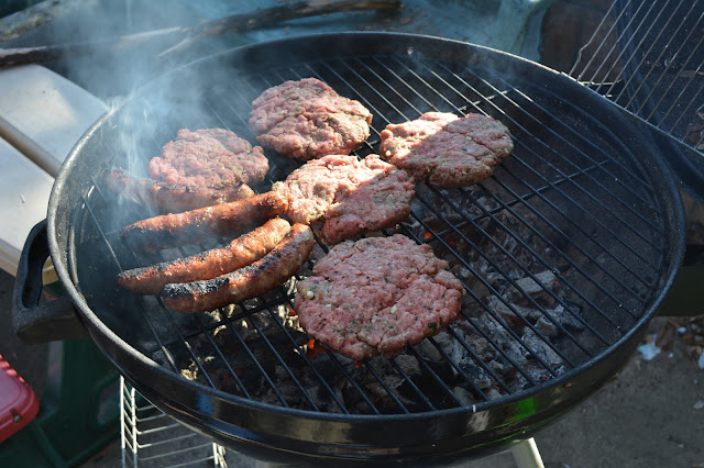 granpalovestocook: A GREAT CANADIAN TRADITION-BARBECUE SEASON!