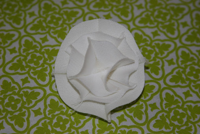 How-to: Simple Fabric Flowers