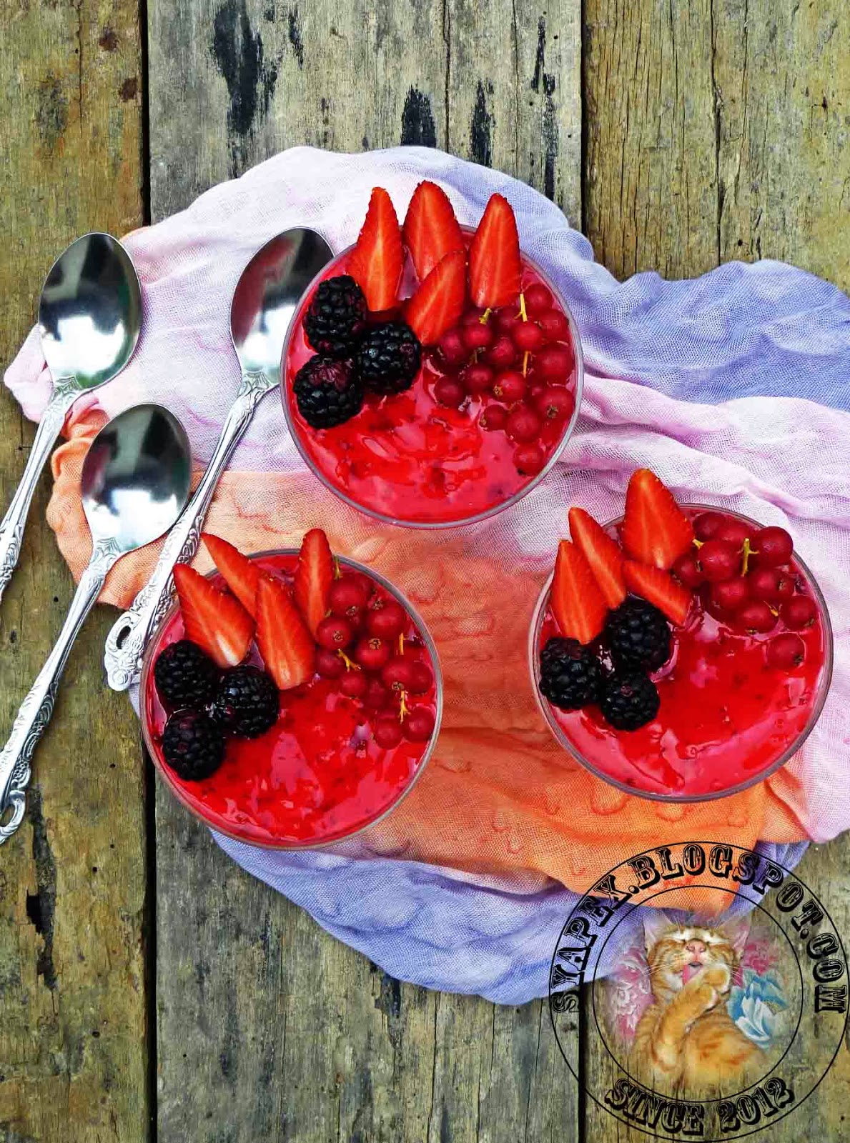 syapex kitchen: Very Berry Mousse