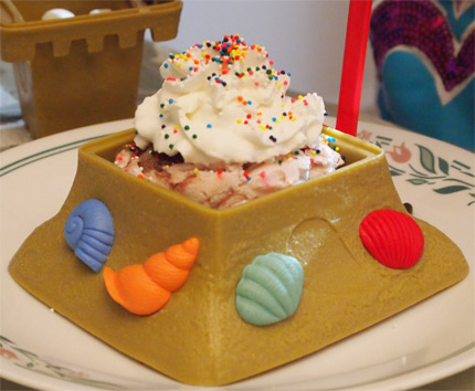 On Second Scoop: Ice Cream Reviews: Beach Sundae Sunday with Smuckers S ...