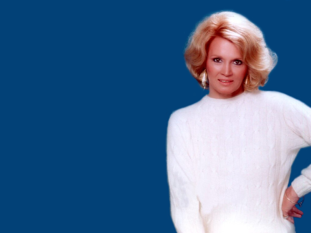 Dazzling Divas: Angie Dickinson