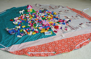 smallthingsbynona: no sew lego mat