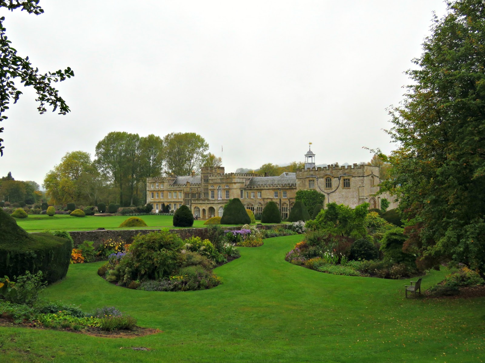 just saying ...: Forde Abbey, Dorset ...
