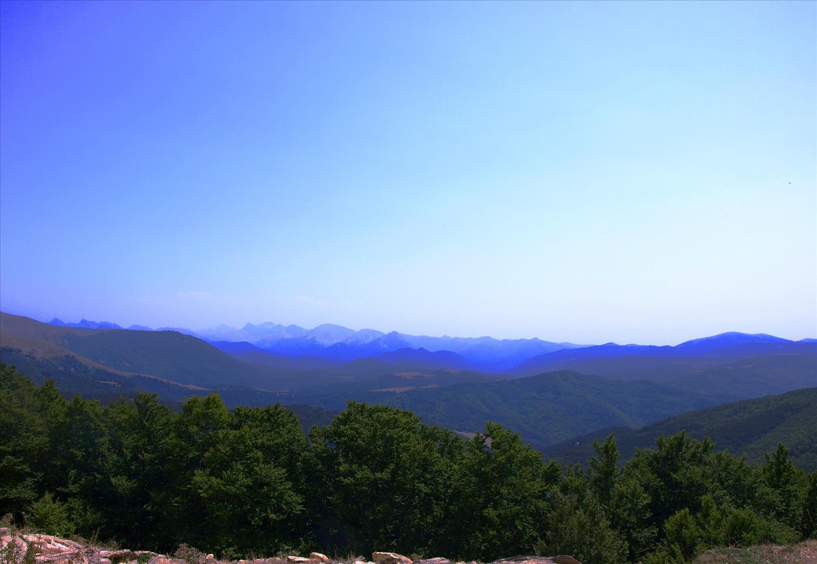 Best Pyrenees Photos: Walking Route