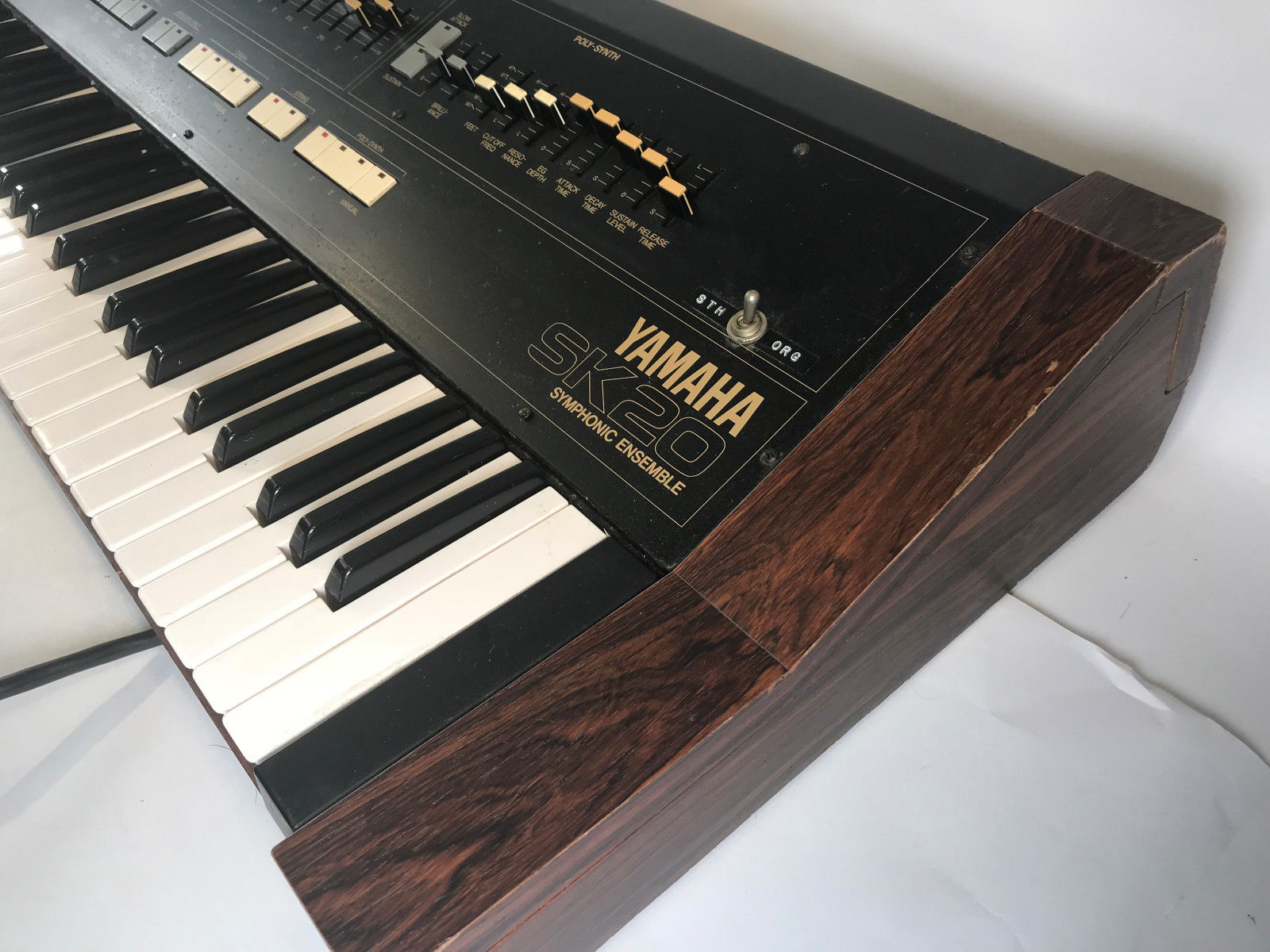 MATRIXSYNTH: Modded 1979 Yamaha SK-20 Symphonic Ensemble SN 9330