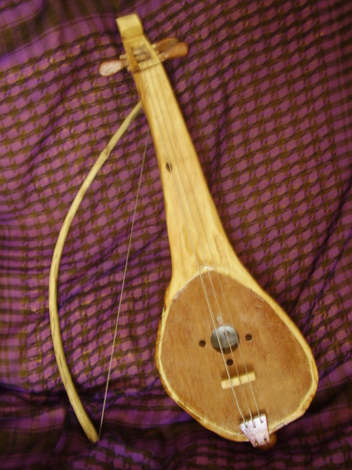 Instrumentos tradicionales hechos a mano