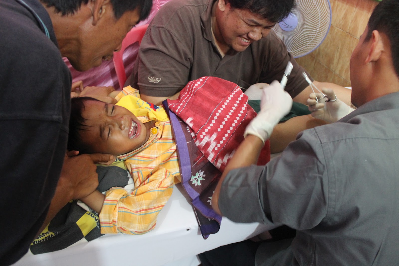 KARANG TARUNA RT.005/02 SEMPER TIMUR: BAKSOS " SUNATAN MASAL DAN ...