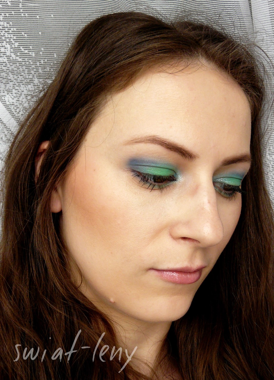 Świat Leny: Zielono-niebieski makijaż z KOBO