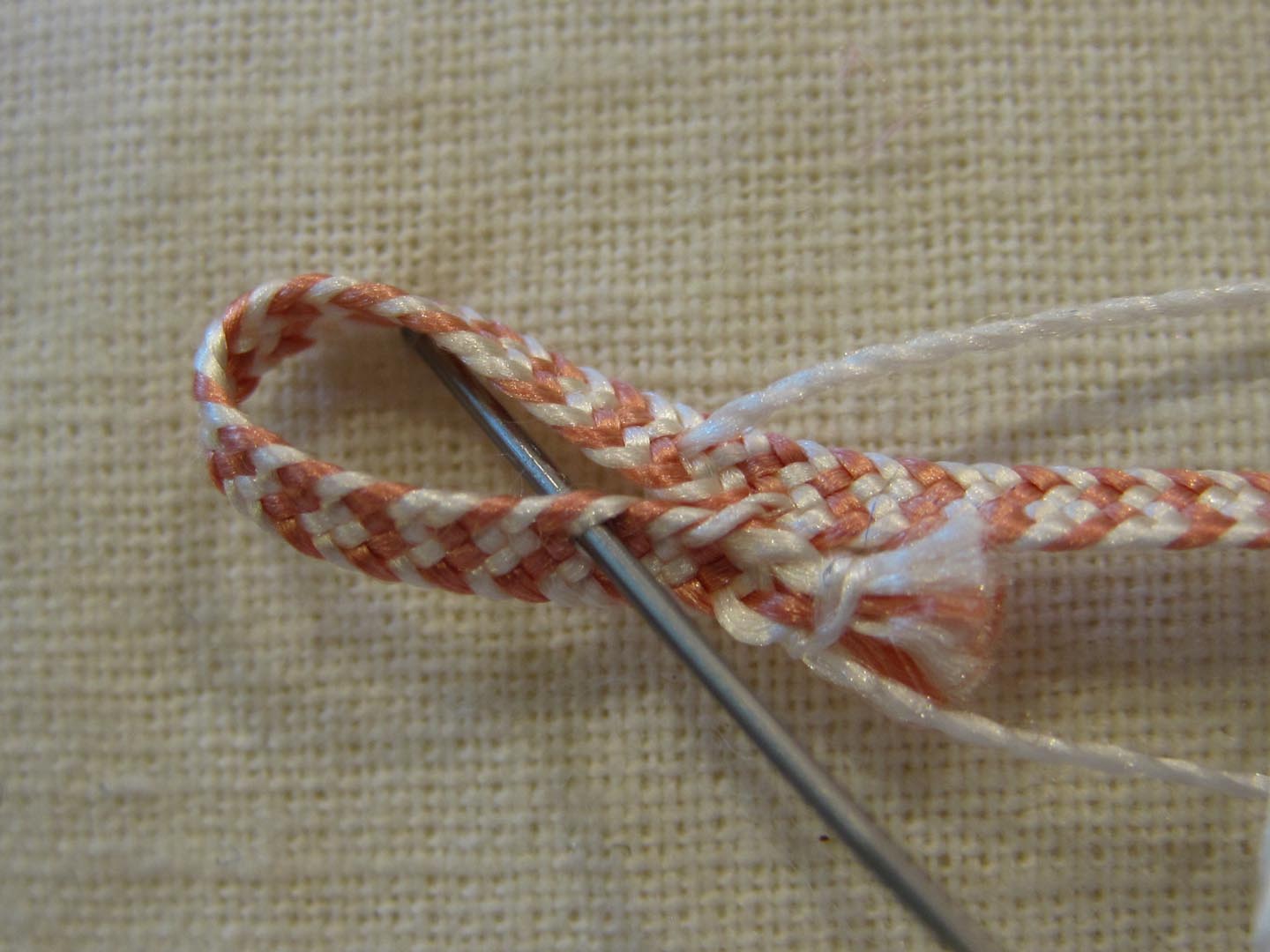 The Embroiderer's Story: Lacet Flowers - Inspiration