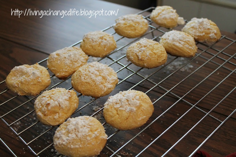 Living a Changed Life: Recipe Review: Cool Whip Cookies