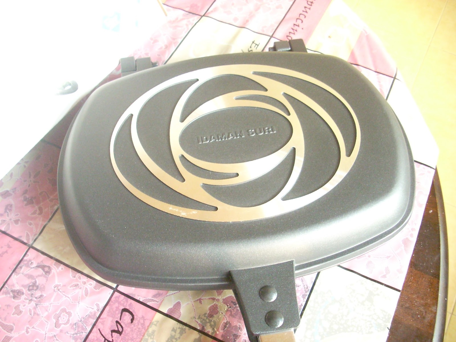 Cempaka Biru: Magic Pan dari Idaman Suri.