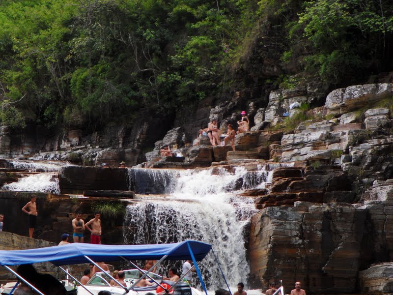 CHIC POR MENOS ::: :: :: :: Escarpas do Lago: o paraíso em Capitólio - MG