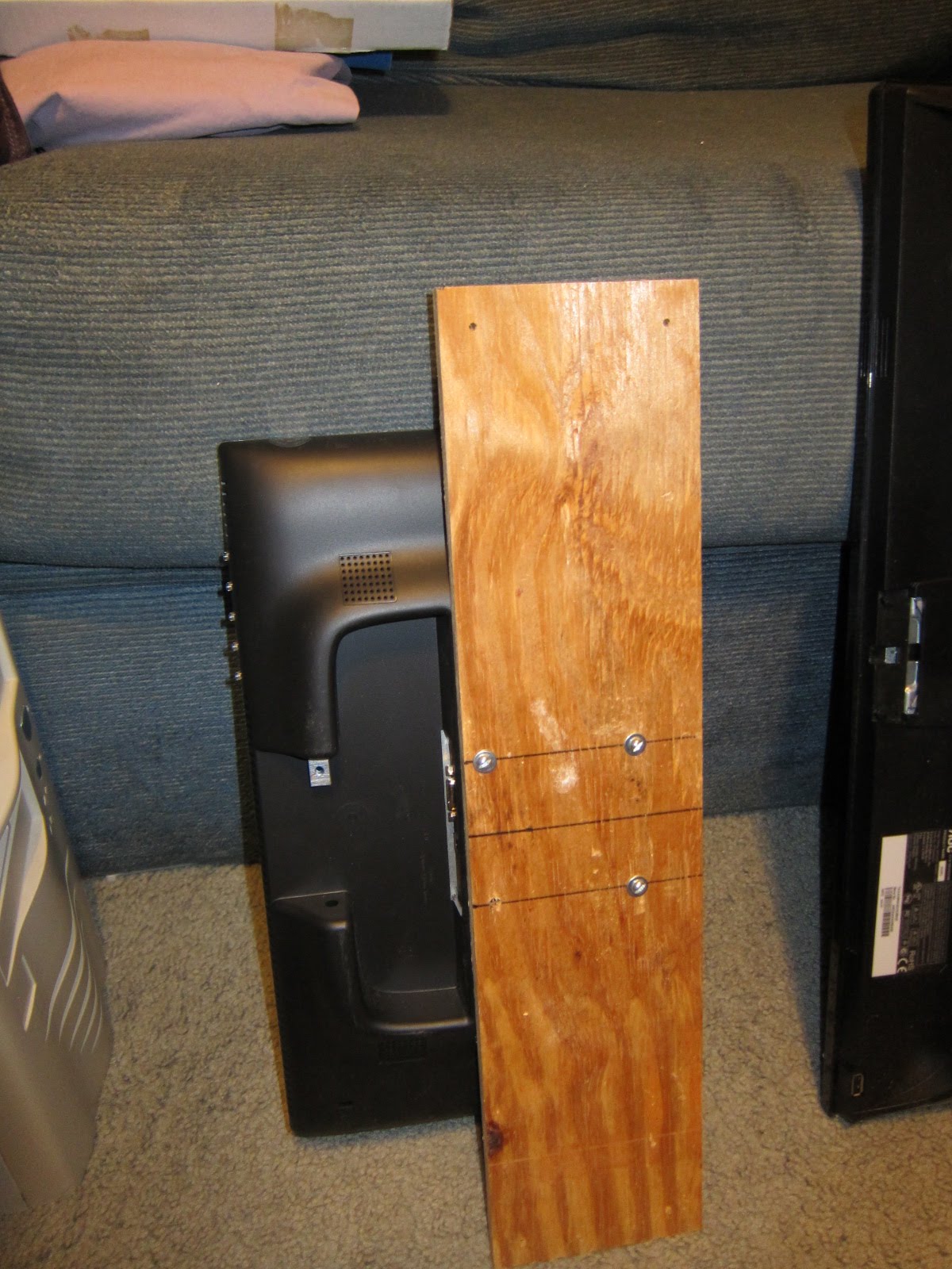 ArturosArcadeLab: Virtual Pinball Backbox Display Mounting Made Easy