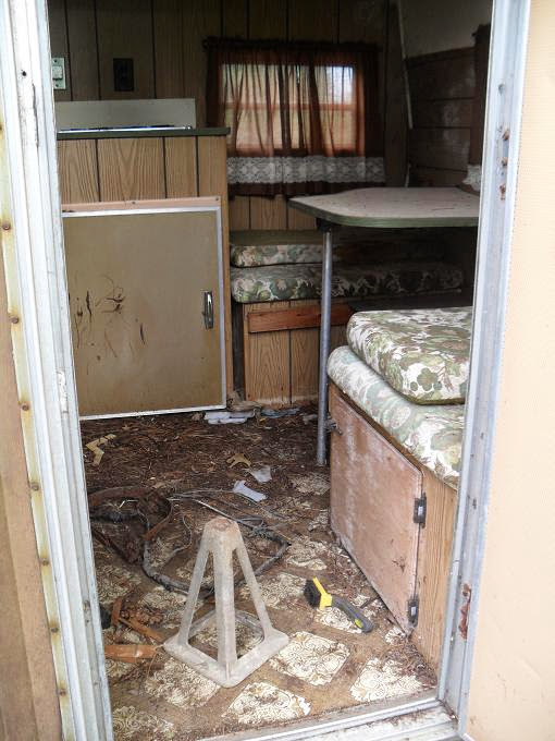 town and prairie: Trailer Trash: Interior- Before Photos Part 1