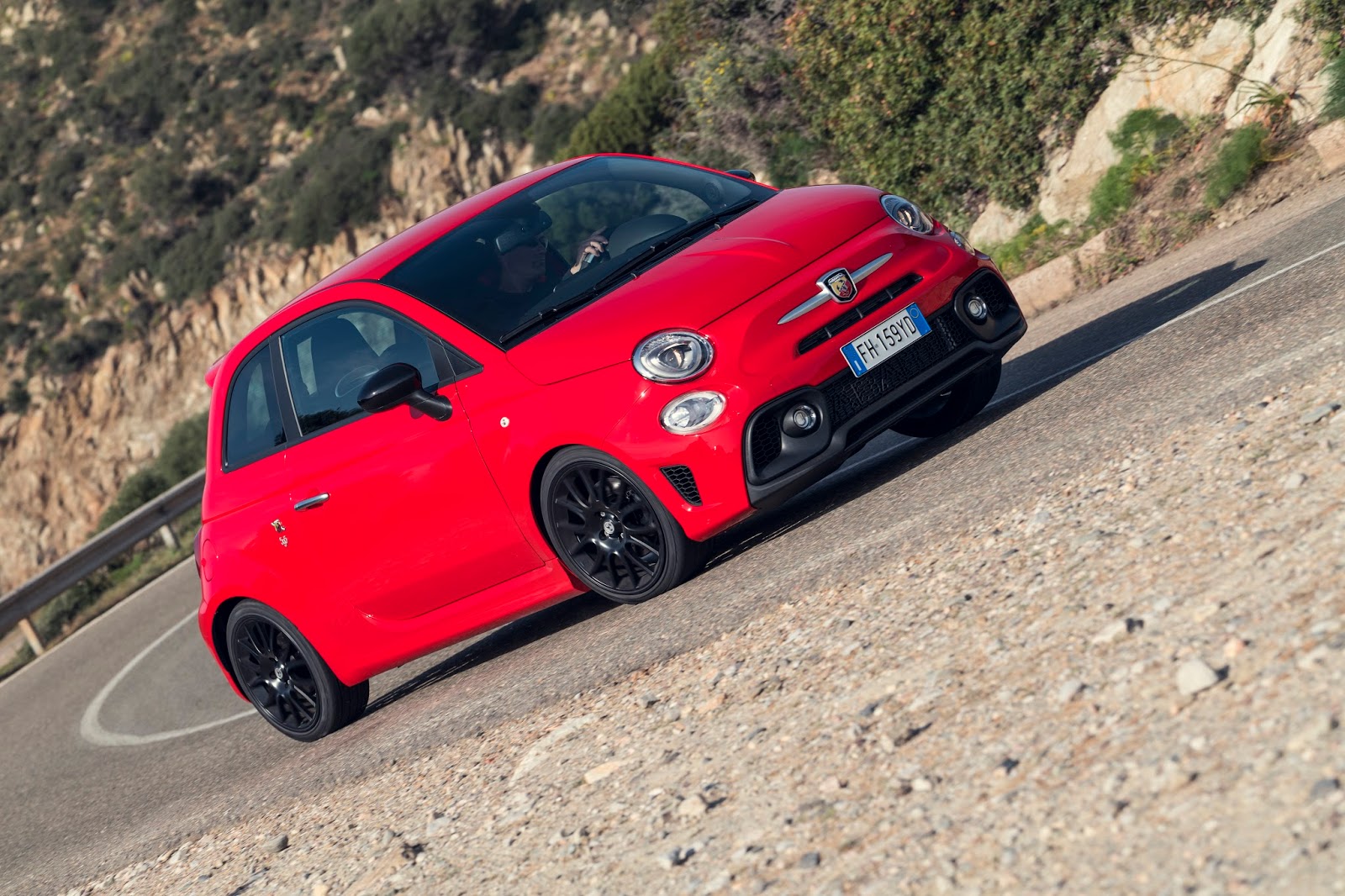 ABARTH BLOG "BLACK LABEL" / アバルト ブログ ブラックレーベル: Abarth 595 Red & Yellow ...