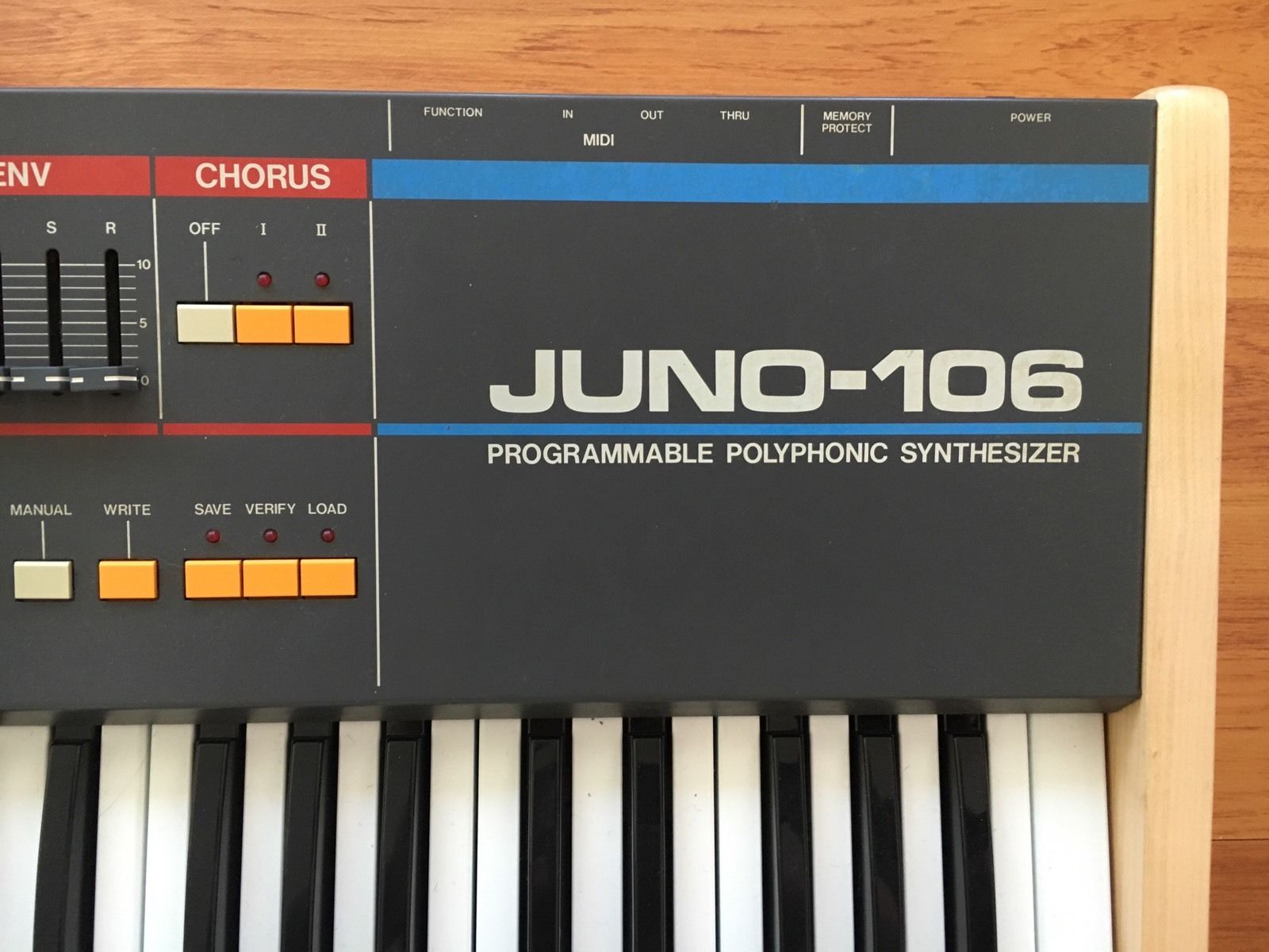 MATRIXSYNTH: Serviced Roland Juno-106 with Wood Side Panels