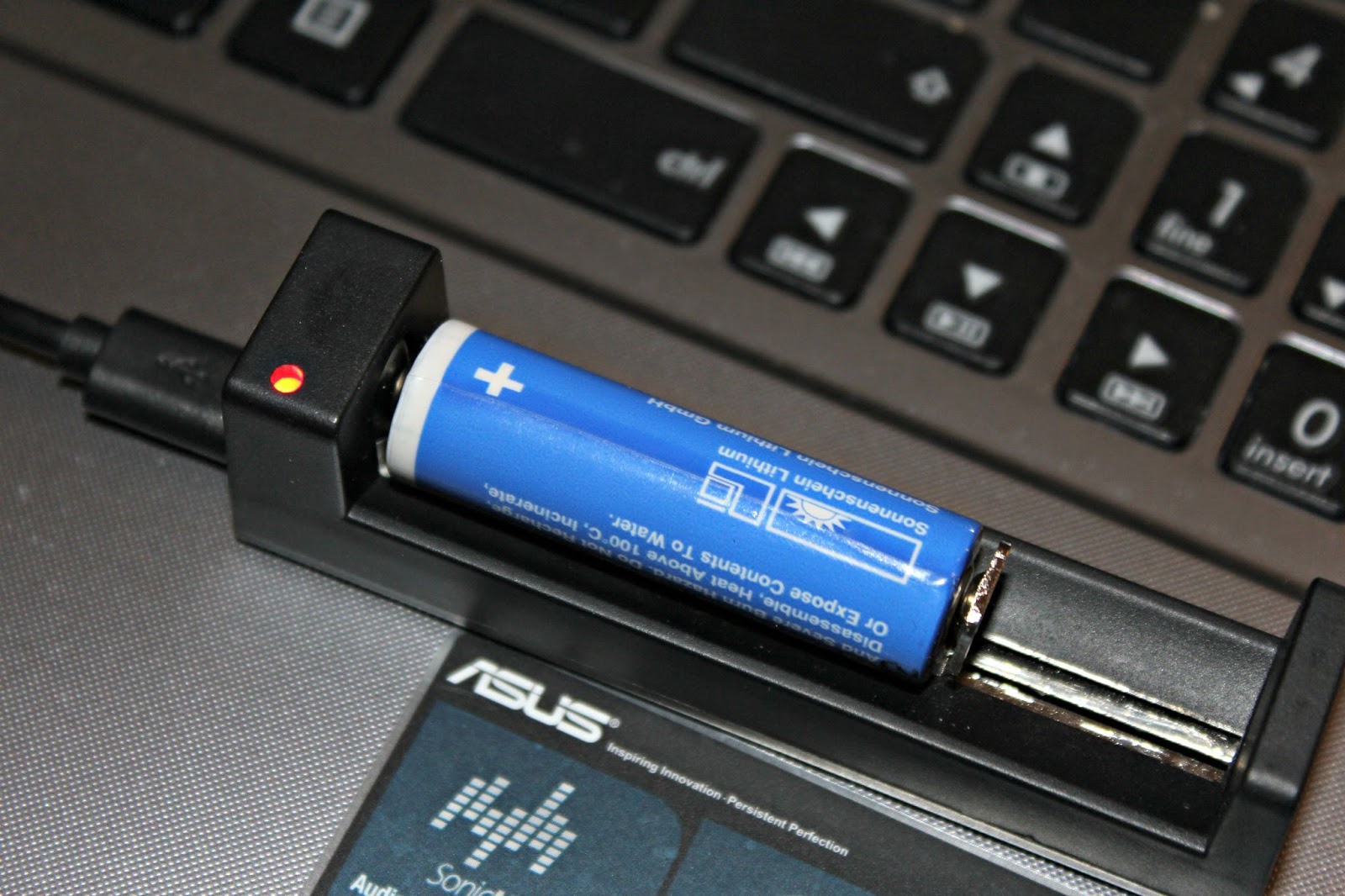 DIMMI CON CHI VAI E TI DIRO' CHI SEI: Review caricabatterie USB ...