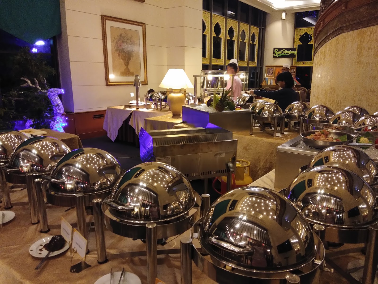 My Life & My Loves ::.: BBQ Buffet Dinner @Royale Songket Restaurant ...