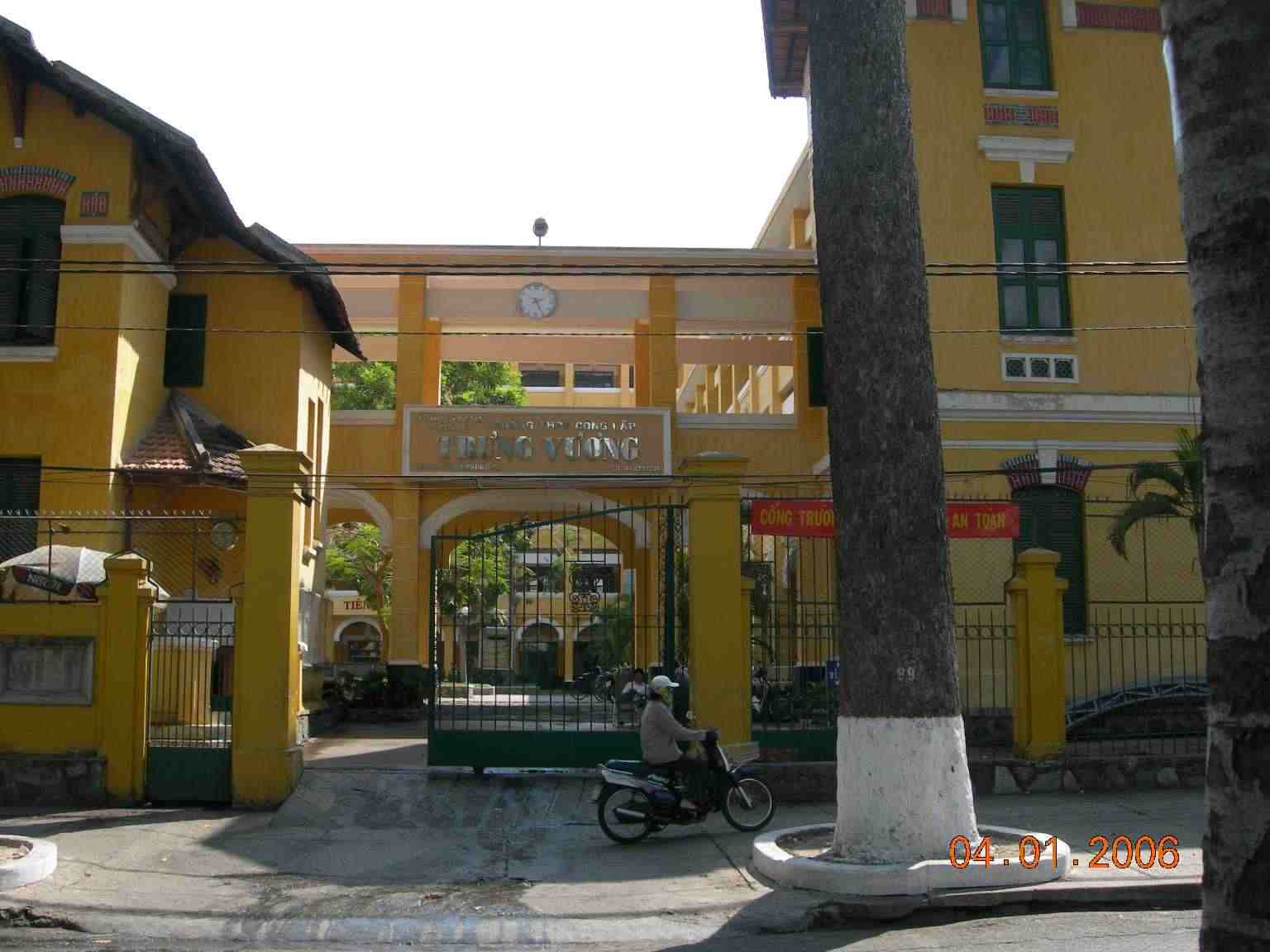 Jsong: Trường Trưng Vương Saigon. Đàm Giang