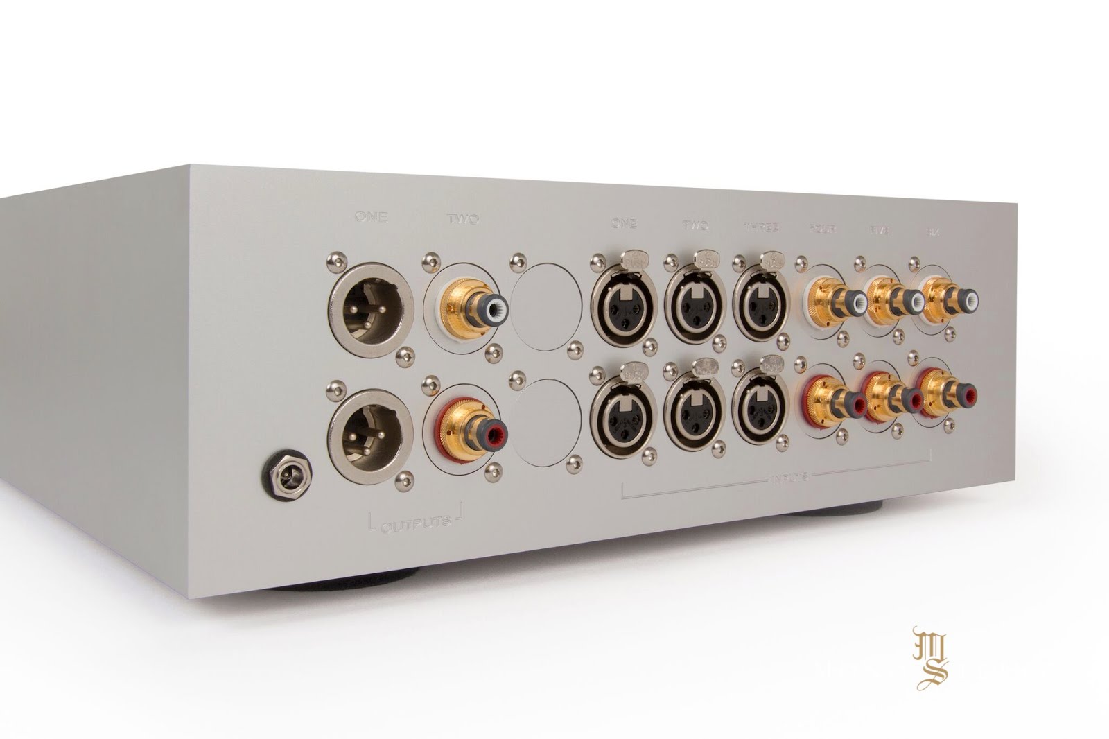 The Bespoke Audio company ultimate passive preamplifier… – Ultimate ...