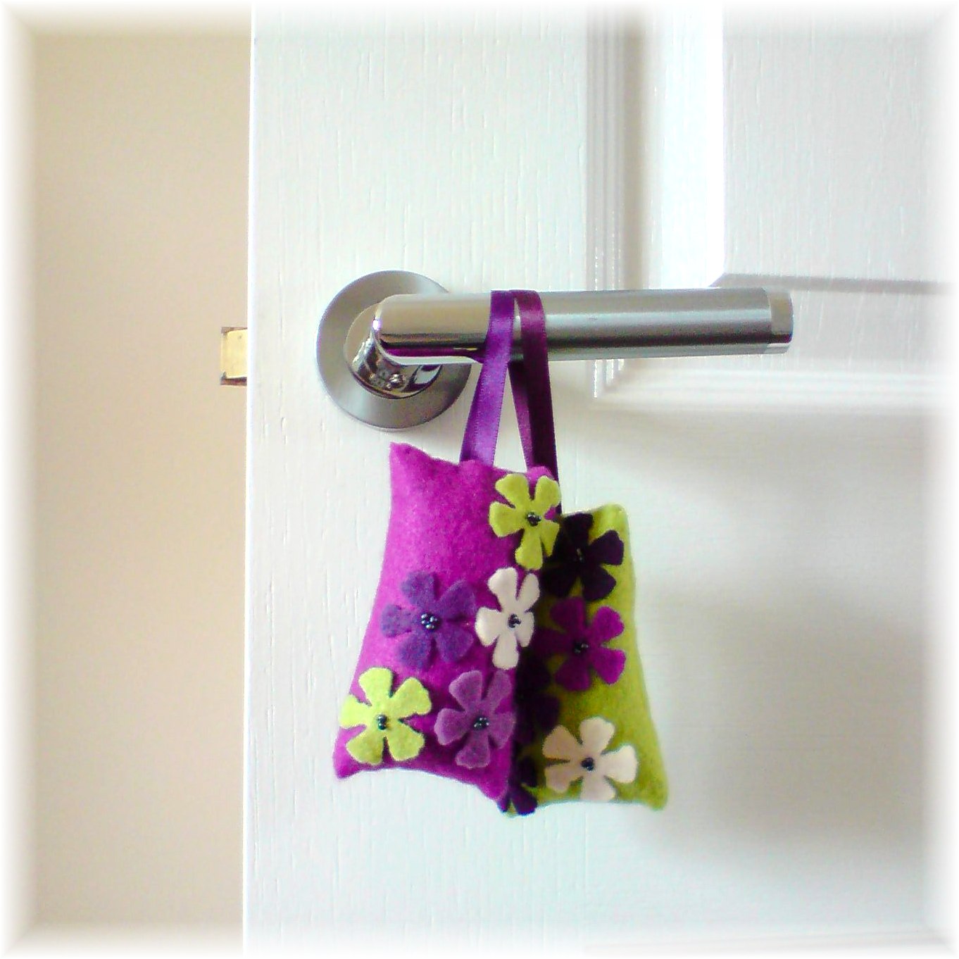 made by lolly: Monday Makeover - Felt Scraps