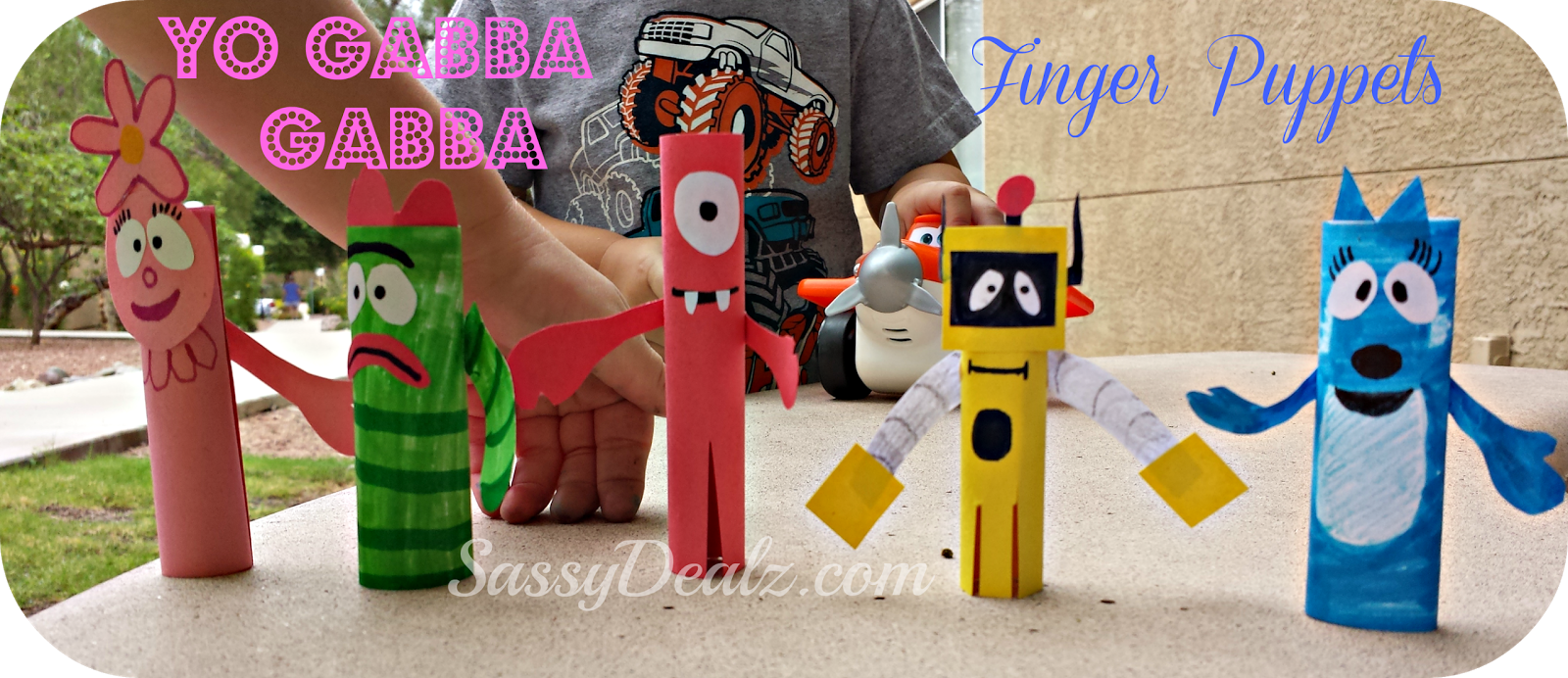 DIY: Yo Gabba Gabba Finger Puppets (Cheap Kid's Craft) - Crafty Morning