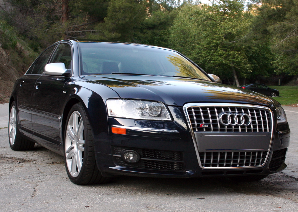asemik: Audi S8, luxury sedans and sporty