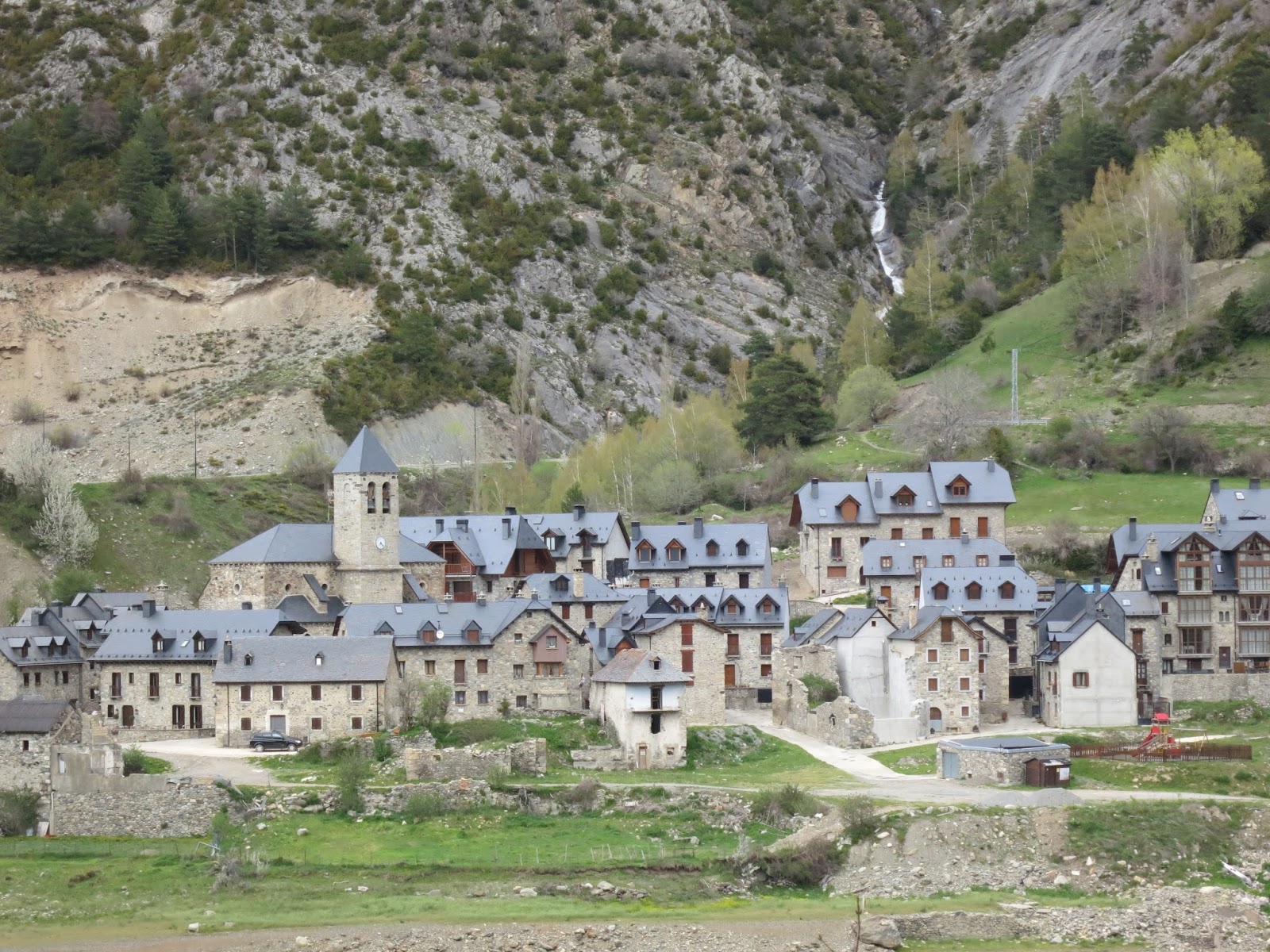 Wasatch Solo: Jaca, Spain (gateway to the Pyrenees), May 8 and 9, 2013