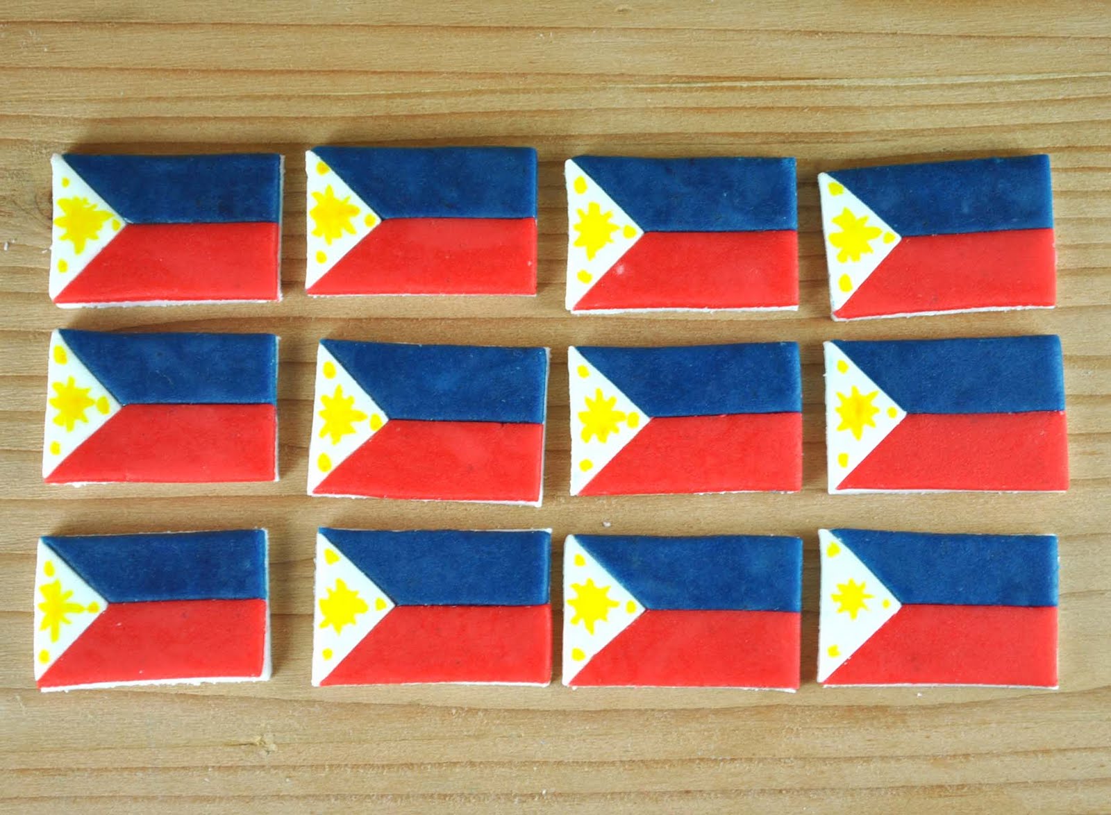 bakery cook and tips: How to Make Philippine Flag Cupcake Toppers