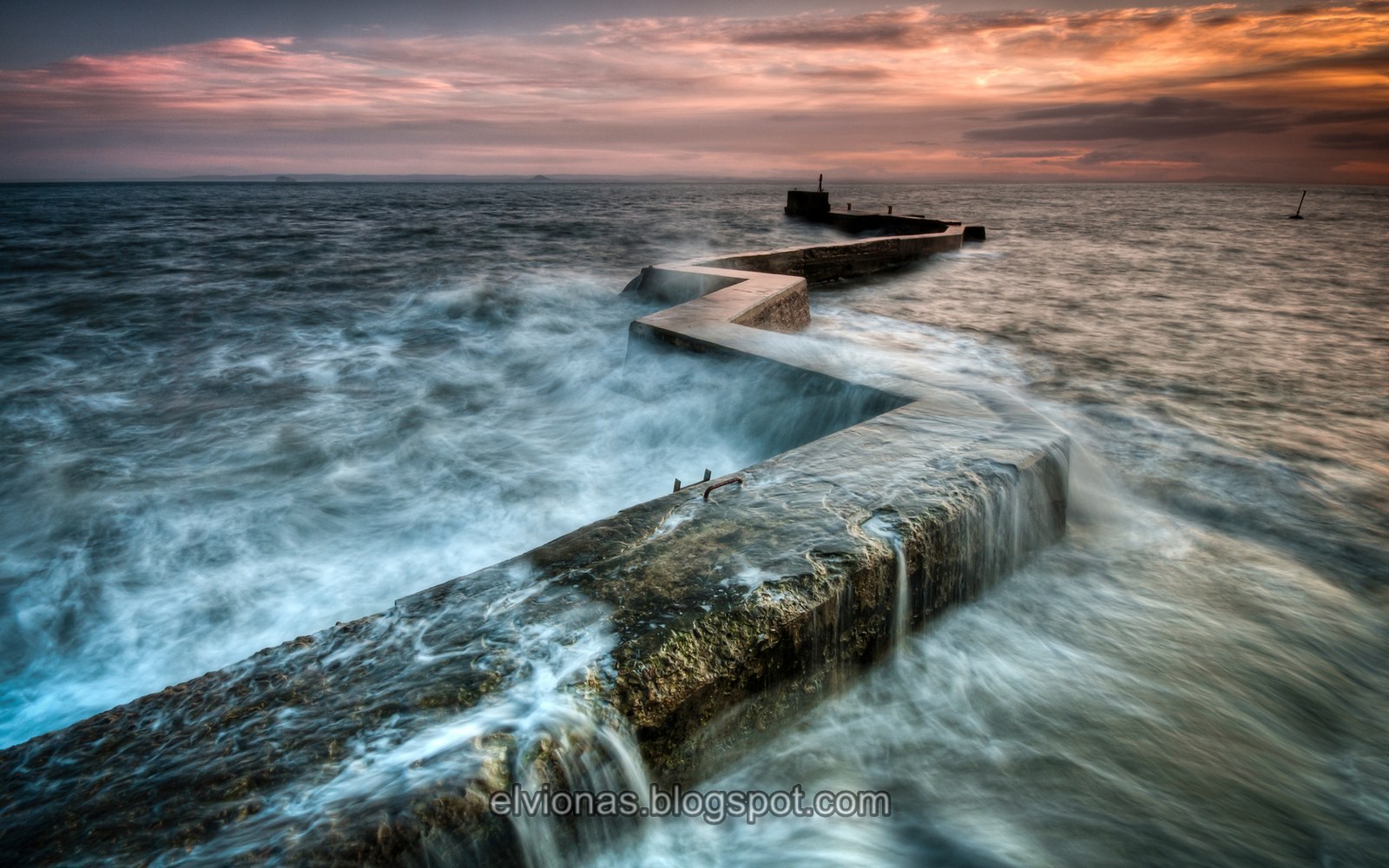 Wallpaper Trends: Ocean Photography