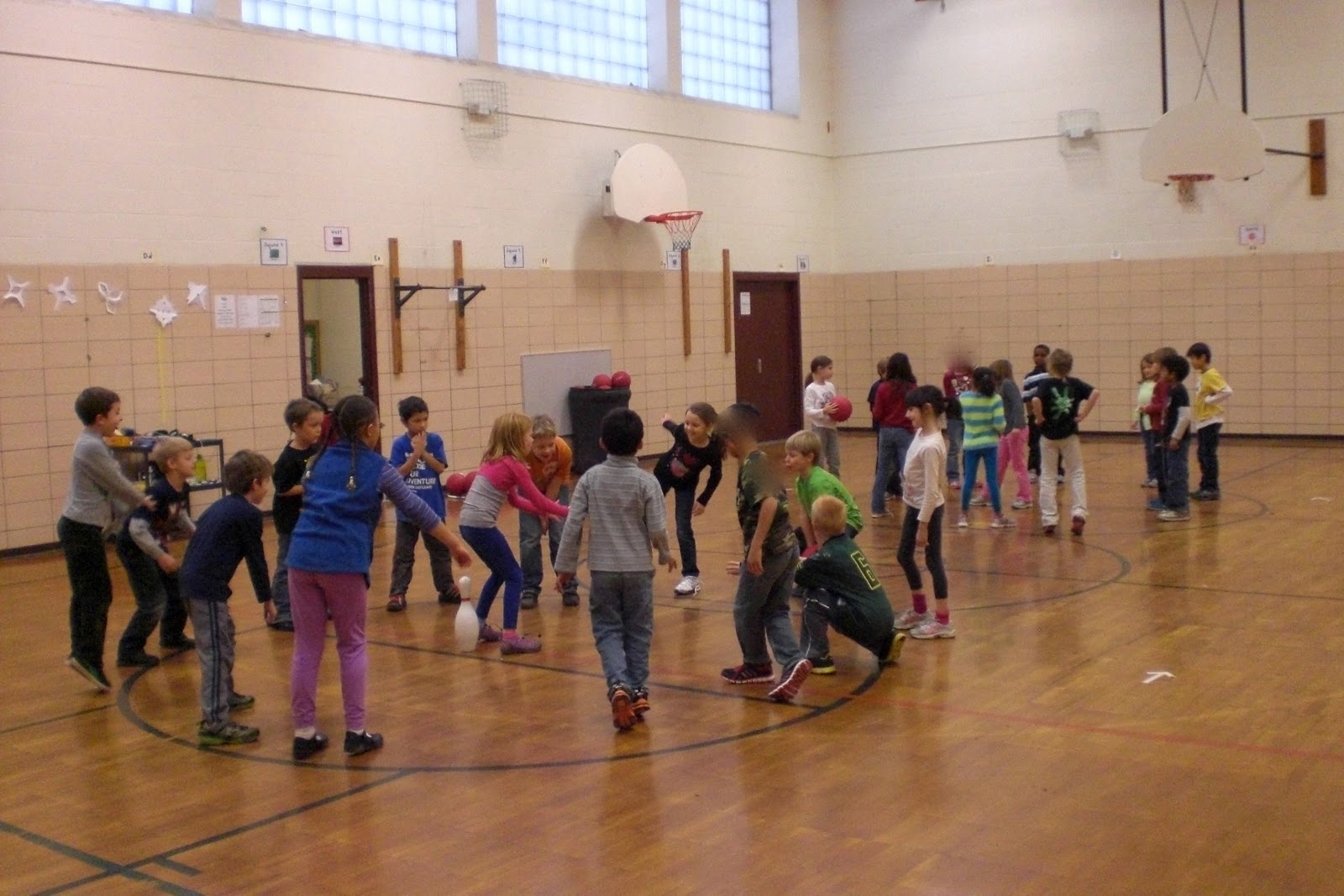 Haisley Physical Education: PHOTO: Lower Elementary Playground Ball Games
