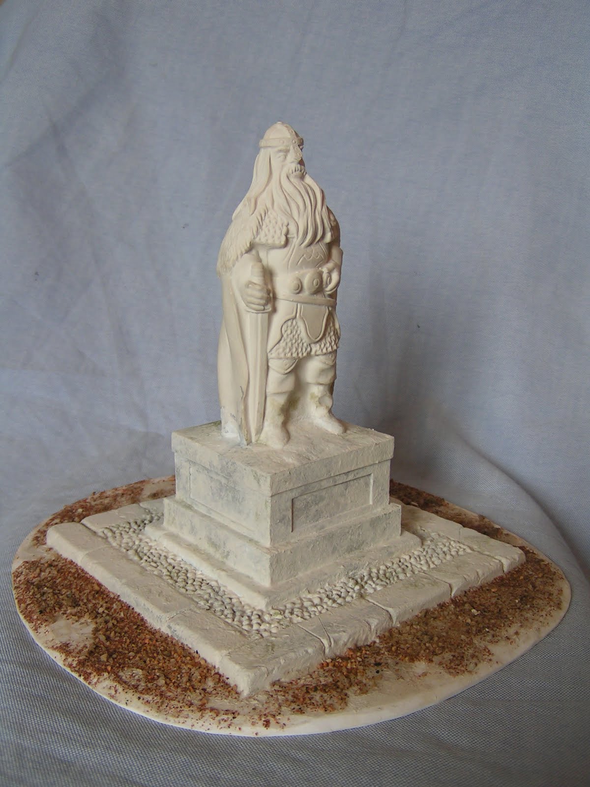 Dampf's modelling page: Dwarf Statue
