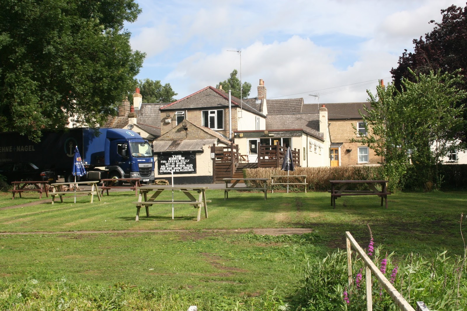 Narrowboat Annie: Thursday 20 July St Ives to Earith and the Crown moorings