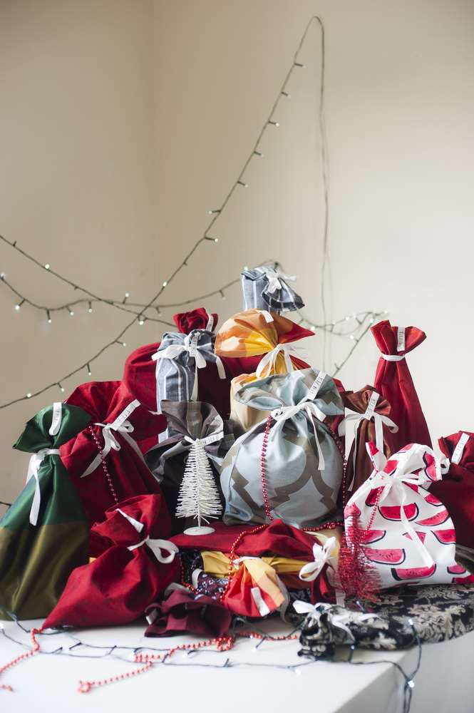 Chromatophobic: Elf Bags