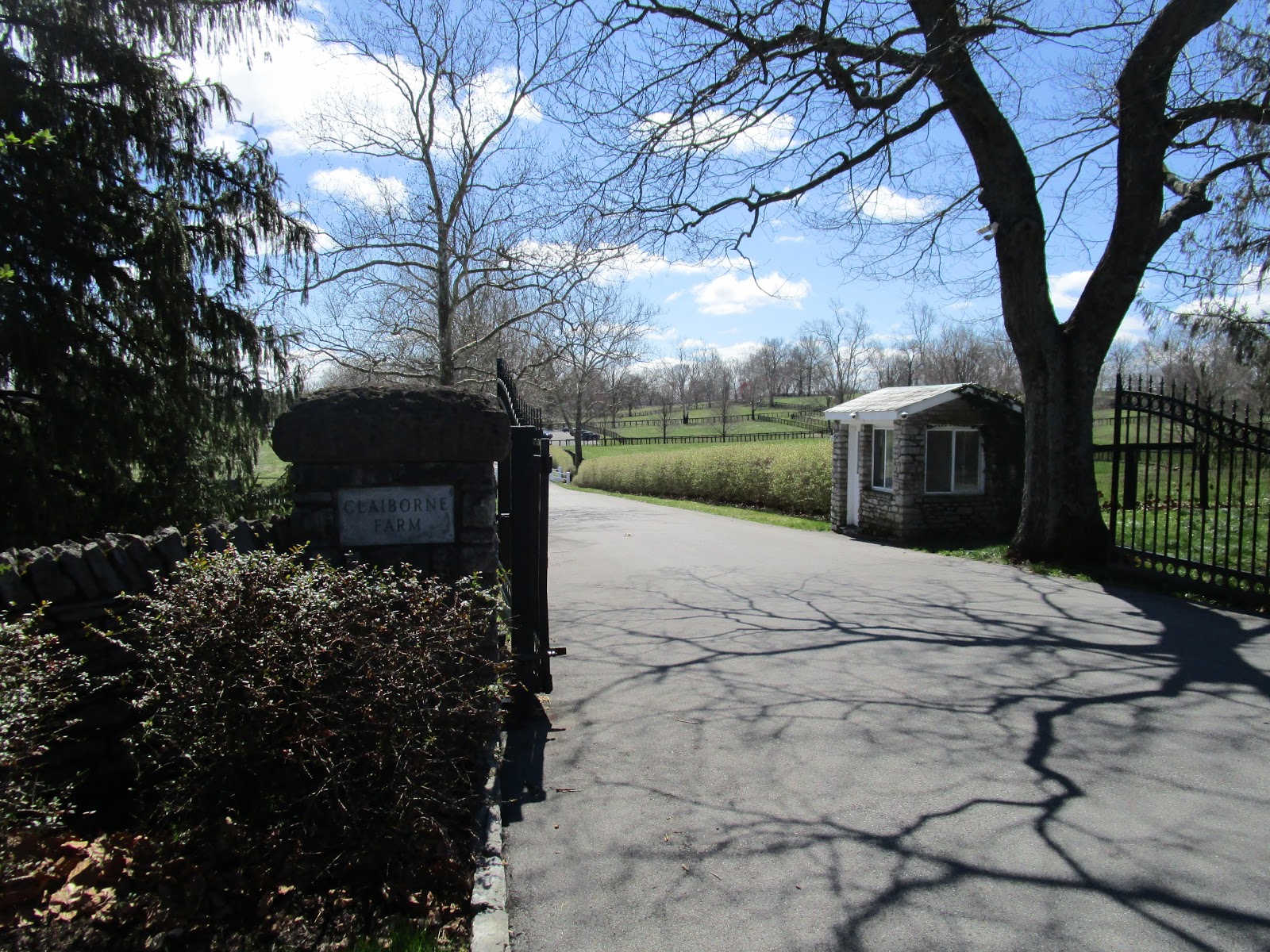 Spretnak The Blog: Claiborne Farm and Secretariat's Grave