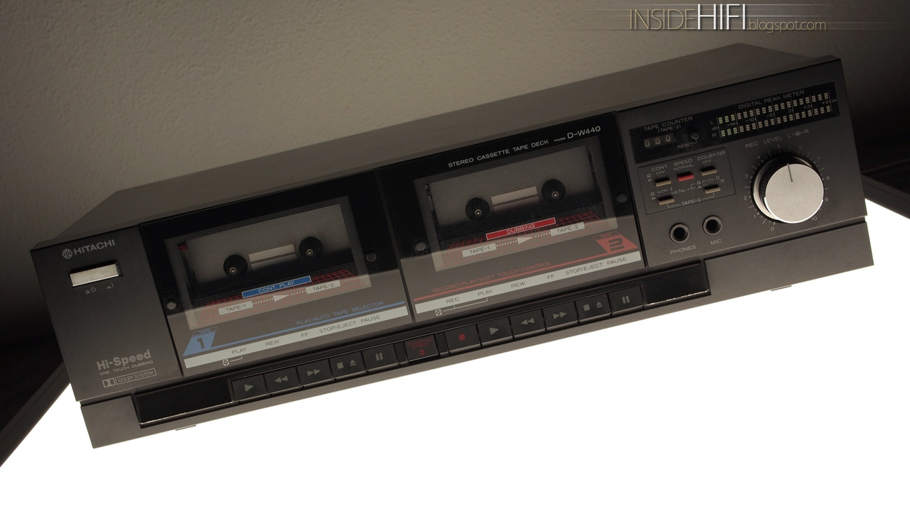 Inside Hi-Fi: Hitachi D-W440