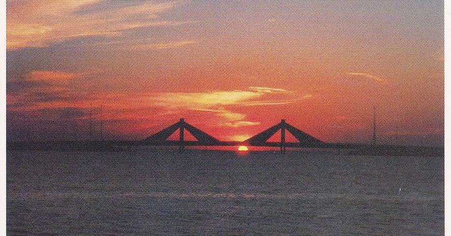 Postcard A La Carte: UTC+03:00 MIDDLE EAST - Bahrain - Sunrise Sunset